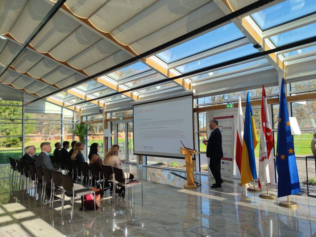 🇺🇦 EU supports a new training programme on European studies for ...